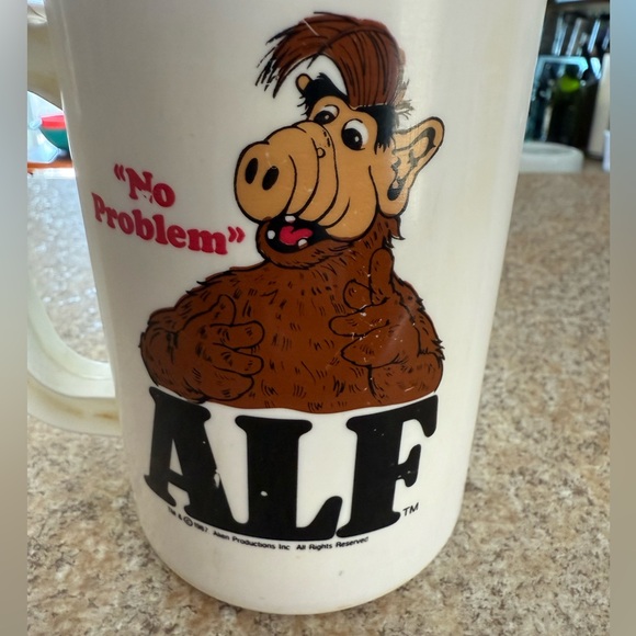 Alien Production Inc | Kitchen | 987 Vintage Mug With Tv Character Alf ...